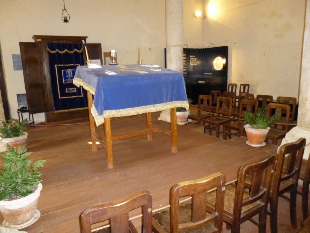 The Convent and the Synagogue | Lyn Miller-Lachmann